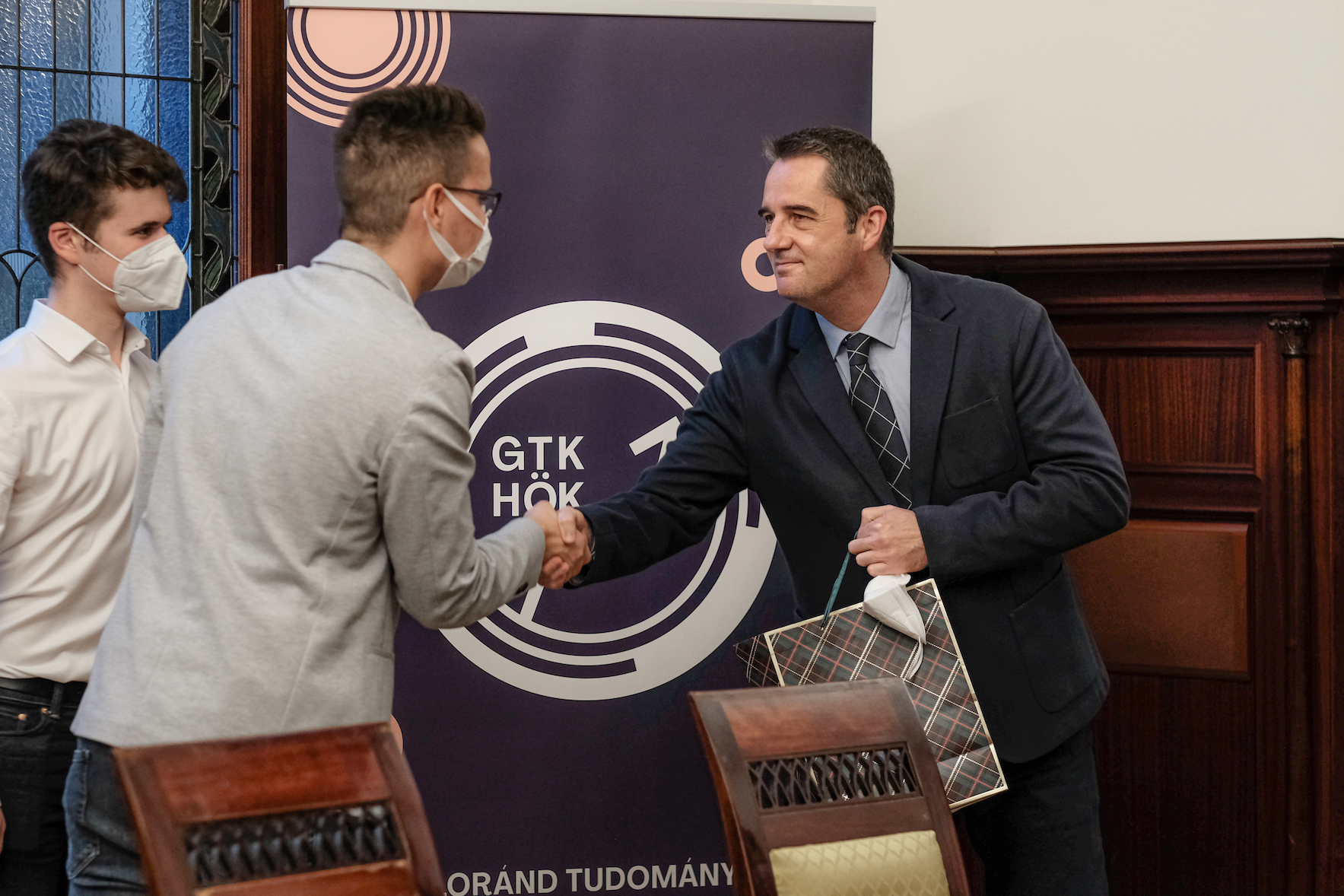 Teacher of the Semester Awards 2021 Spring | ELTE Faculty of Economics